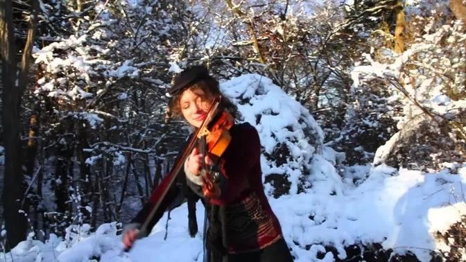 Greensleeves - Caroline Adomeit | Videos | Violinbow | Gan Jing World