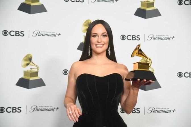 How Kacey Musgraves opened herself back up to love | Articles ...