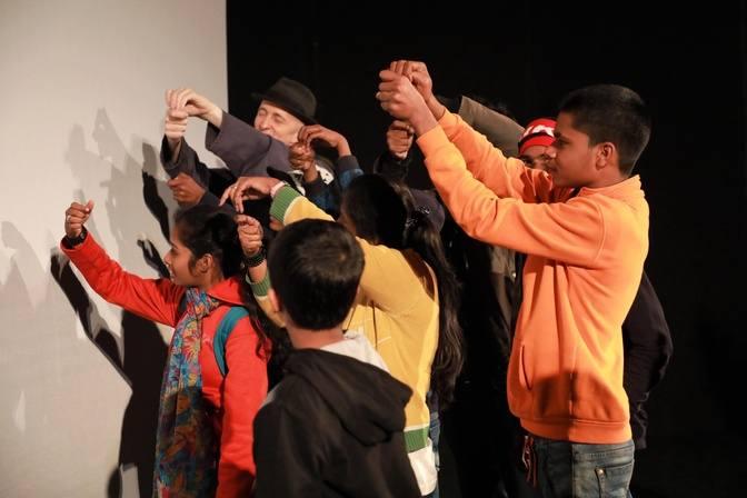 A hand shadow masterclass in Jeonju, South Korea with Drew Colby ...